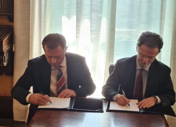 Podpisanie umowy o współpracy z Uniwersytetem w Katanii - Uniwersytet ... Podpisanie umowy o współpracy z Uniwersytetem w Katanii - Uniwersytet ...