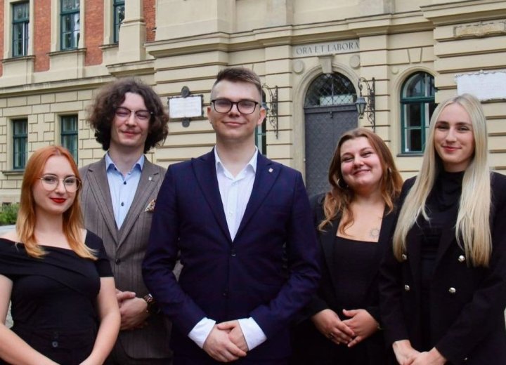 Nowy Zarząd Parlamentu Studenckiego UEK - Uniwersytet Ekonomiczny w ...